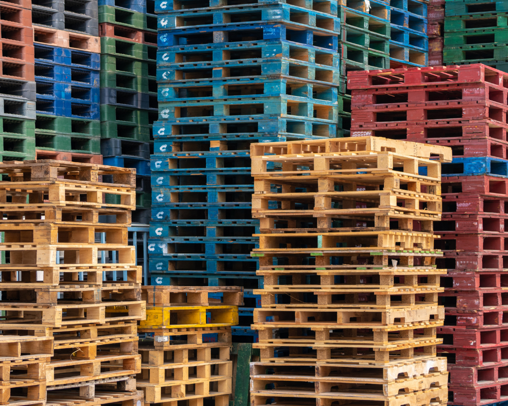 Which Pallet Type Is Ideal for Heavy-Duty Applications? | CM Pallets